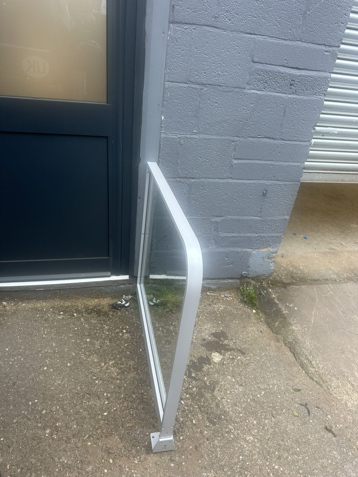Automatic Door Barriers - Freeman Systems Limited